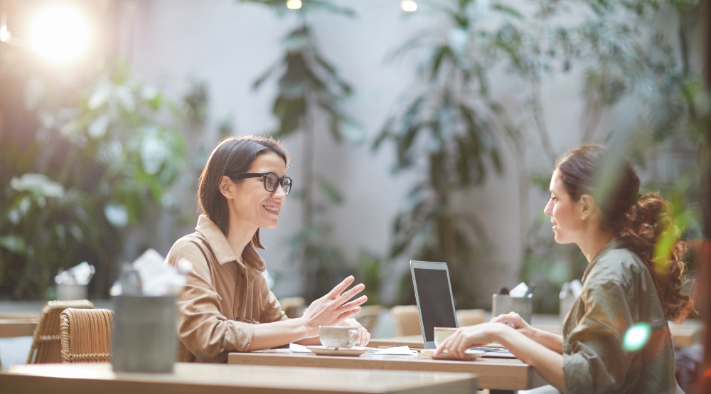 The Best of Both Worlds: When WFH Meets the Office – Knight Frank (UK)